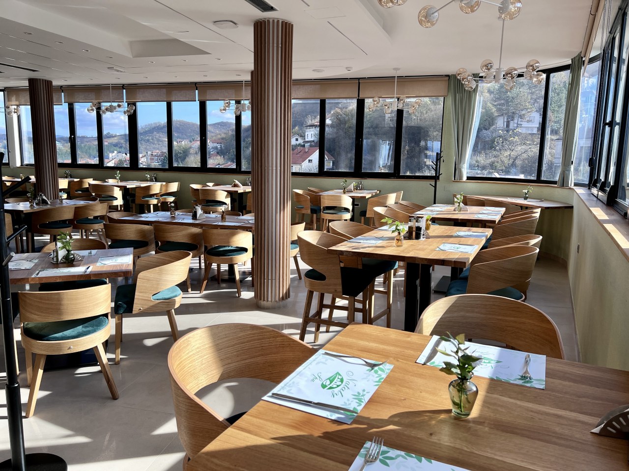 Restoran Panorama :: Hotel Zeleni grad